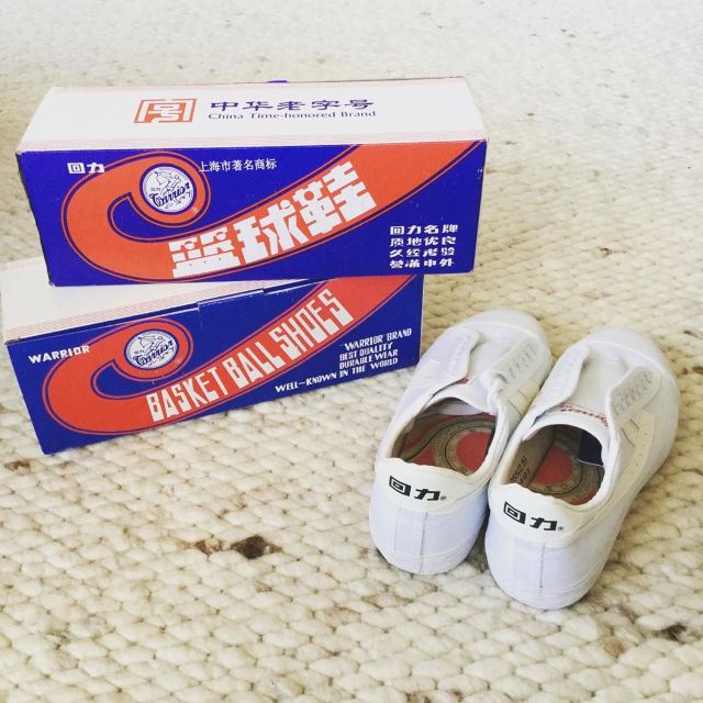 【上海手信】上海必買10大伴手禮合集遊記攻略-Trip.com遊玩攻略